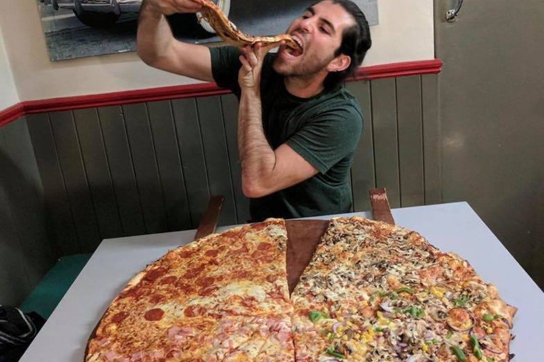 Pizzaria de Dublin oferece €500 para quem comer pizza gigante em 32 ...