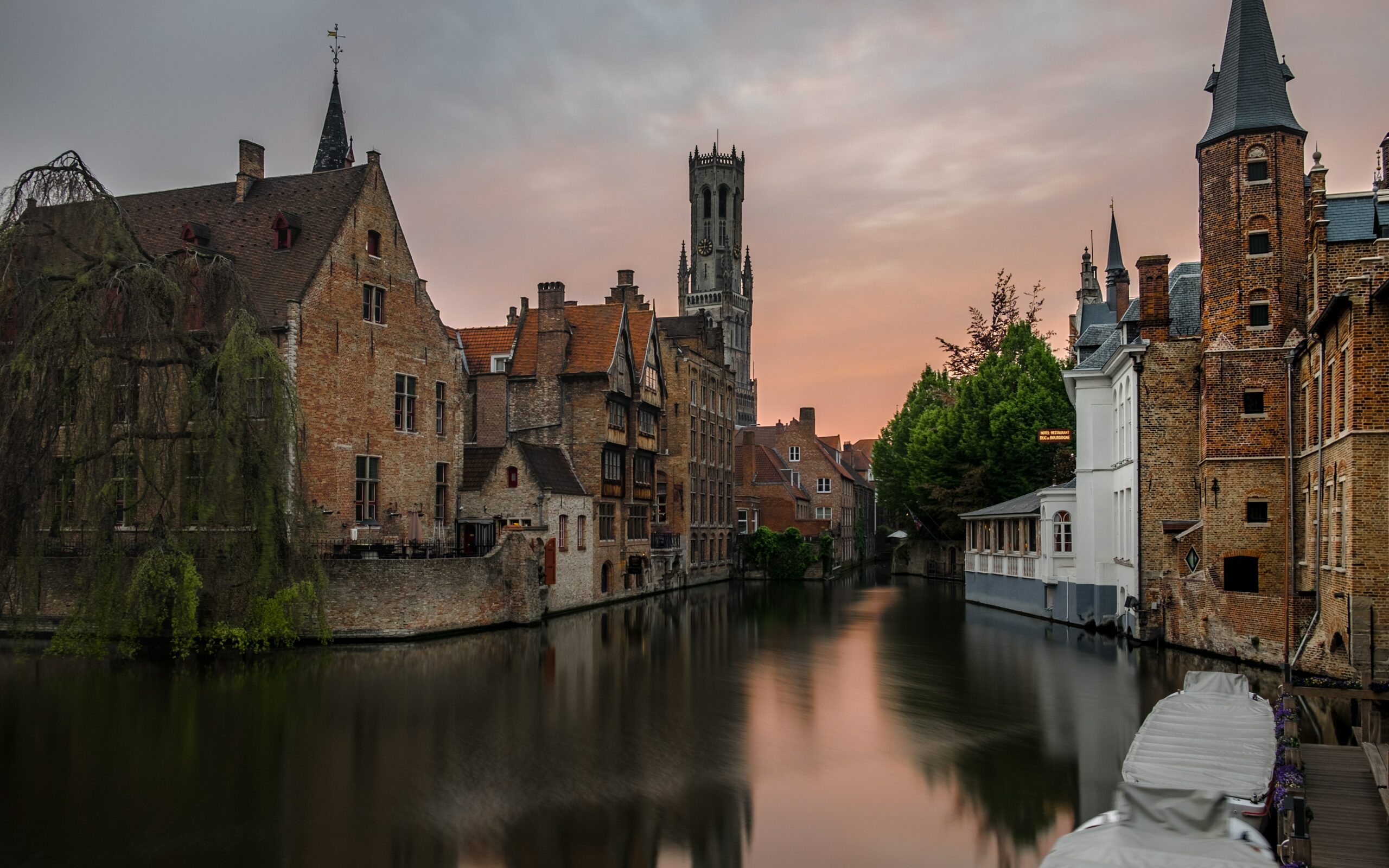 Bruges: como visitar e o que fazer na charmosa cidadezinha belga